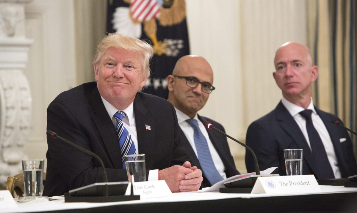 Trump Had Dinner With Jeff Bezos Hours After He Announced Controversial ...