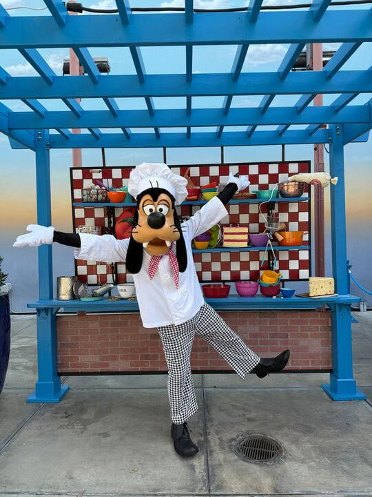 Meet Chef Goofy at Disney California Adventure Food & Wine Festival 2025