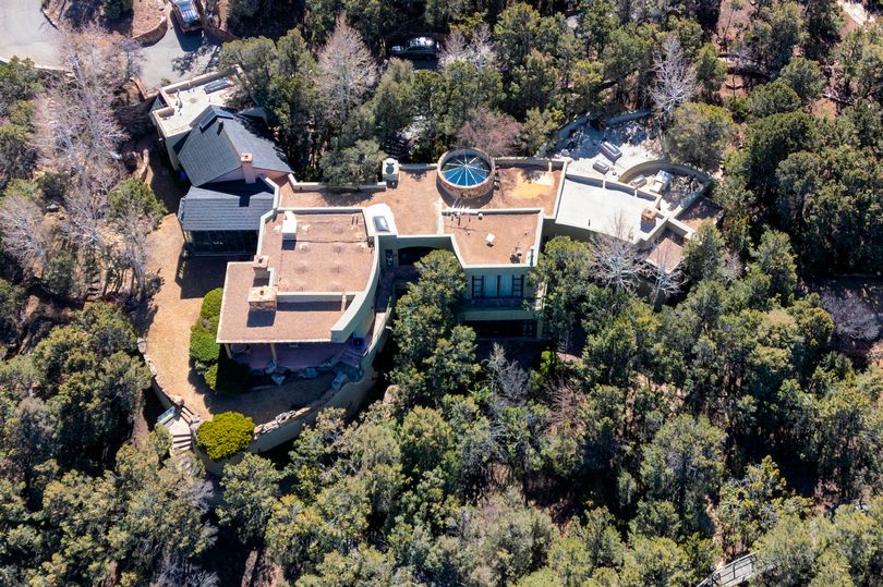 Gene Hackman mystery as police reveal what drugs were found at eerie ...