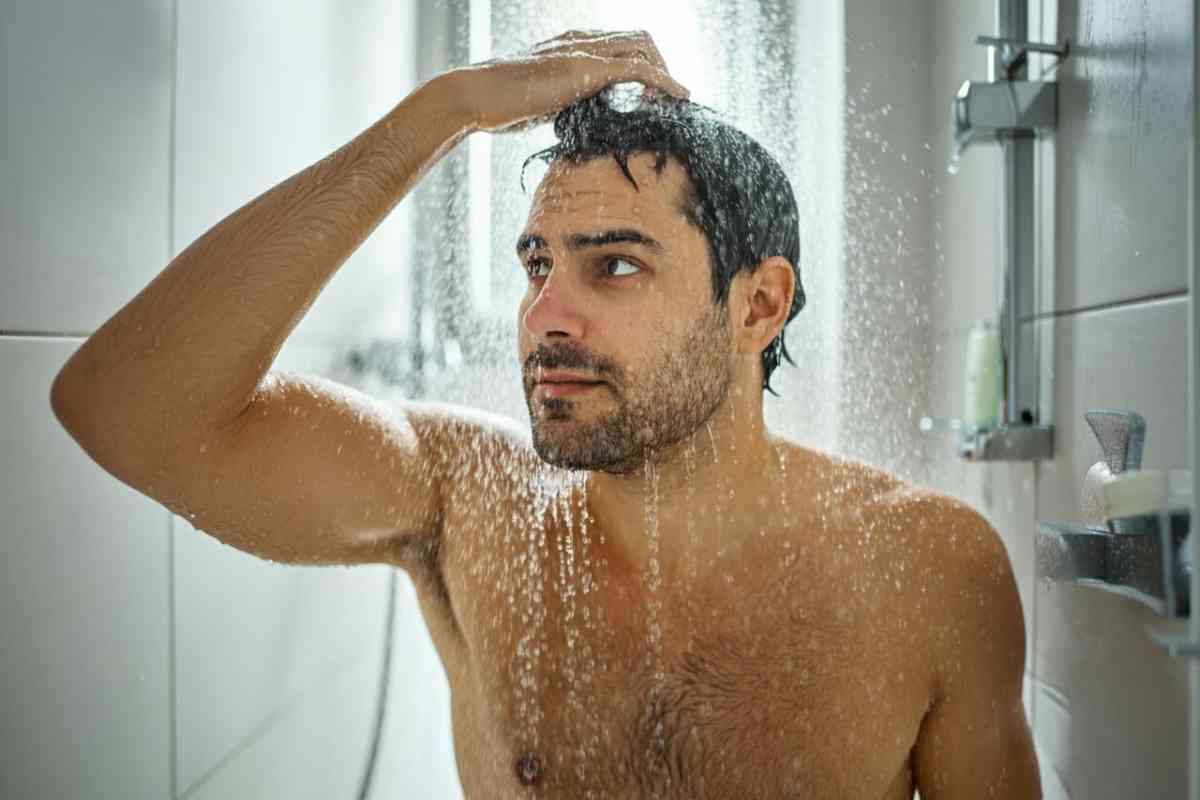 Quale parte del corpo lavi per primo quando fai la doccia? La risposta ...