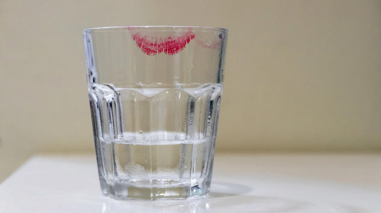 14 Health Code Red Flags You Shouldn't Ignore At A Restaurant