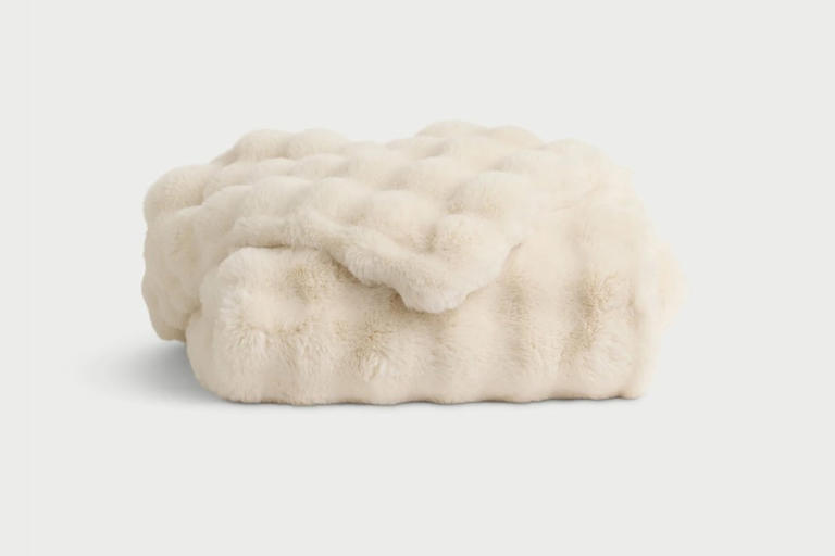 Cozy Earth Memorial Day Sale 2025: Score 35% off sitewide with Page Six ...