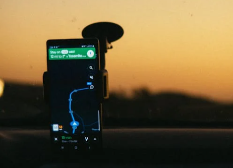 Ever Wondered How Apps Like Google Maps Avoid Traffic Jams and Accidents?