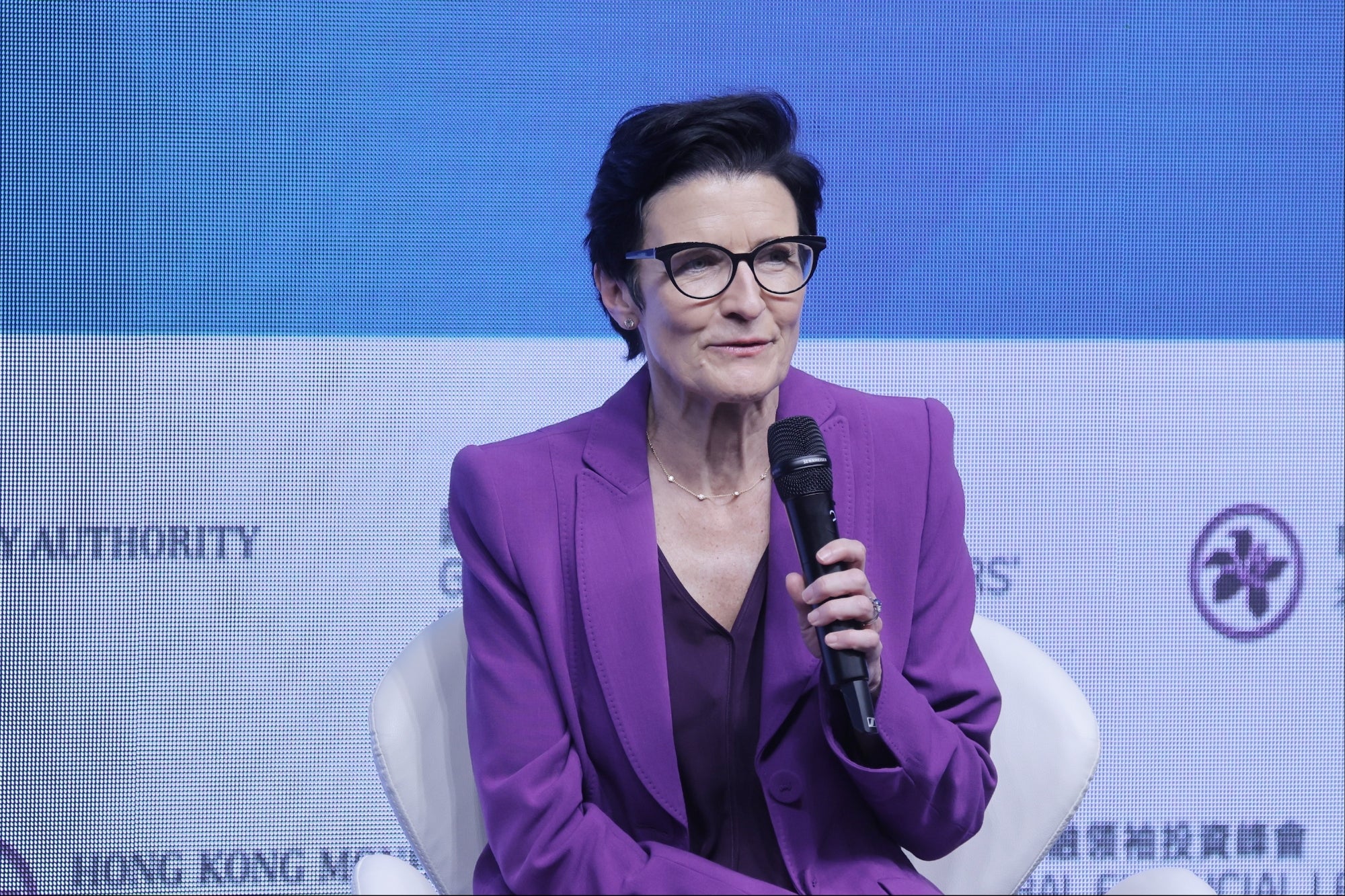 Citigroup Mistakenly Credited a Customer with $81 Trillion Instead of ...