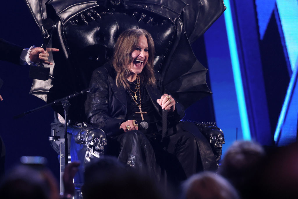 Ozzy Osbourne on His Parkinson's Disease: ‘I Can't Walk, but I'm Still ...