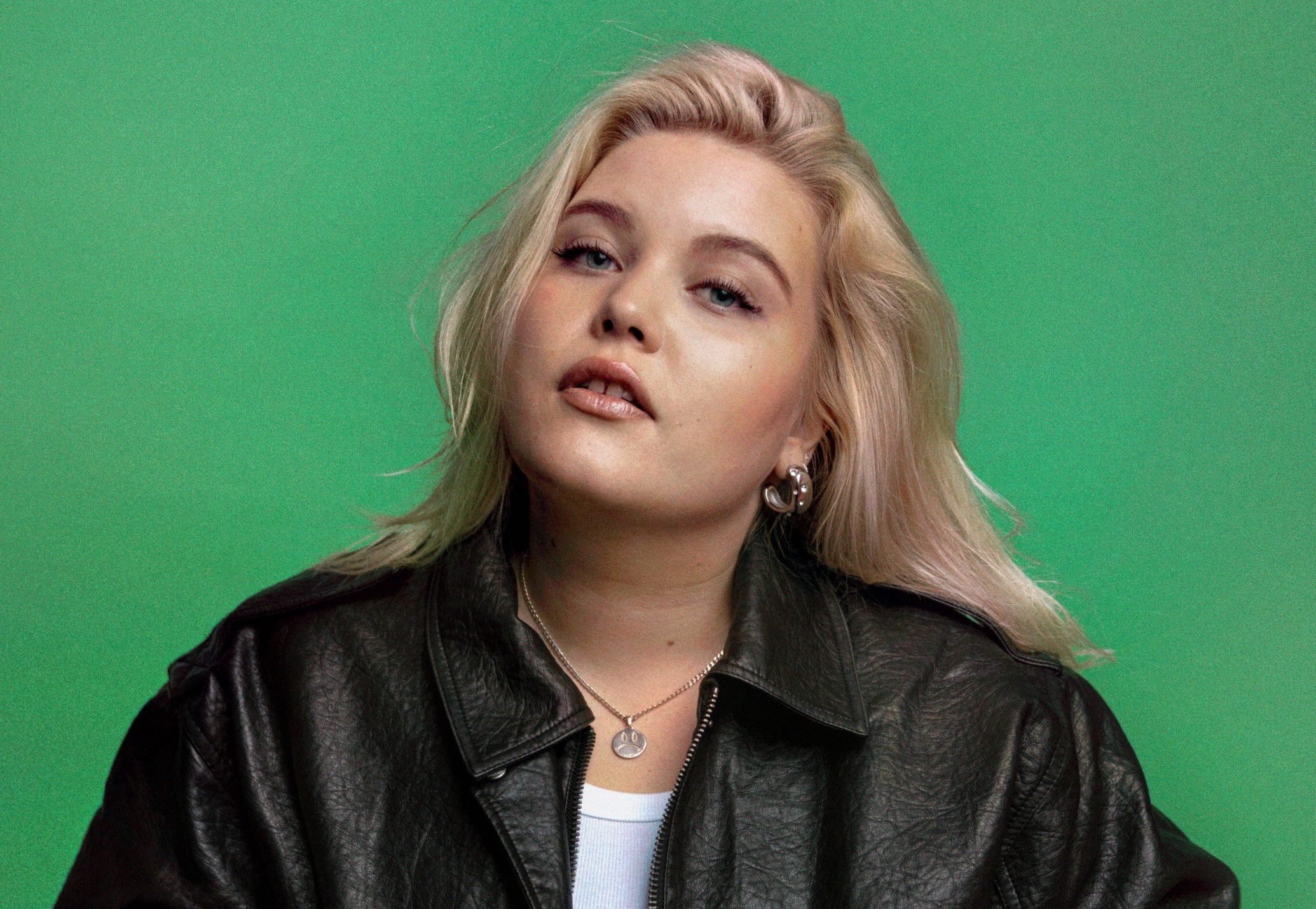 Toista albumiaan valmistelevan Been uusi kappale on ylistys ystävyydelle