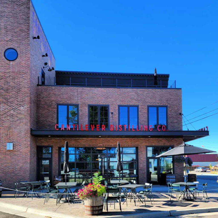 Why the Cantilever is the perfect boutique basecamp for your Voyageurs ...