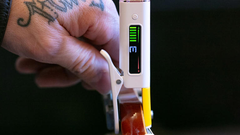 The Tunerette is the headstock tuner that looks like a smoke – ideal ...