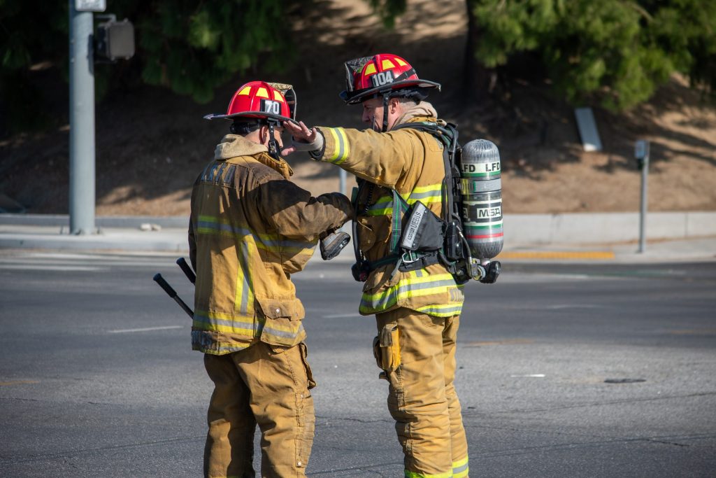 LAFD Quickly Extinguishes KTown Apartment Fire
