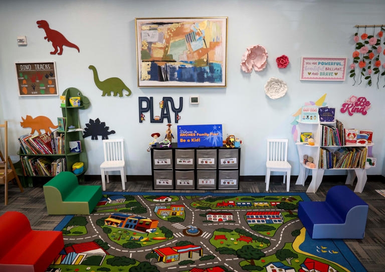 ARCHES Family First Resource Center opens doors in Salem for families ...