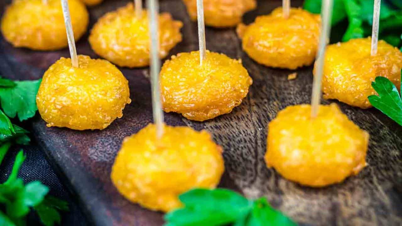 21 Melted Cheese Ideas That Make Everything Better