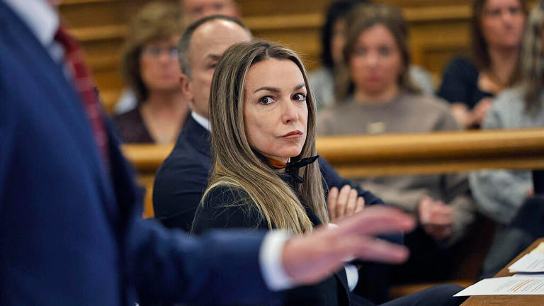 Karen Read prosecutors ask judge to deny motion to dismiss case Karen Read prosecutors ask judge to deny motion to dismiss case