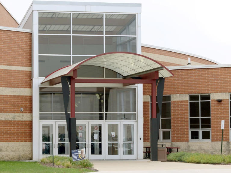 Plainfield High Schools To Add 8th Period In 2025-26 School Year