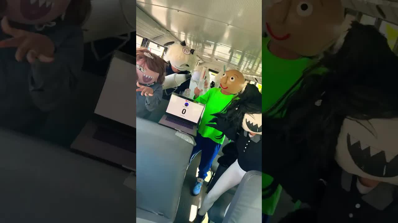 Funny Roblox Characters Go Live on YouTube!