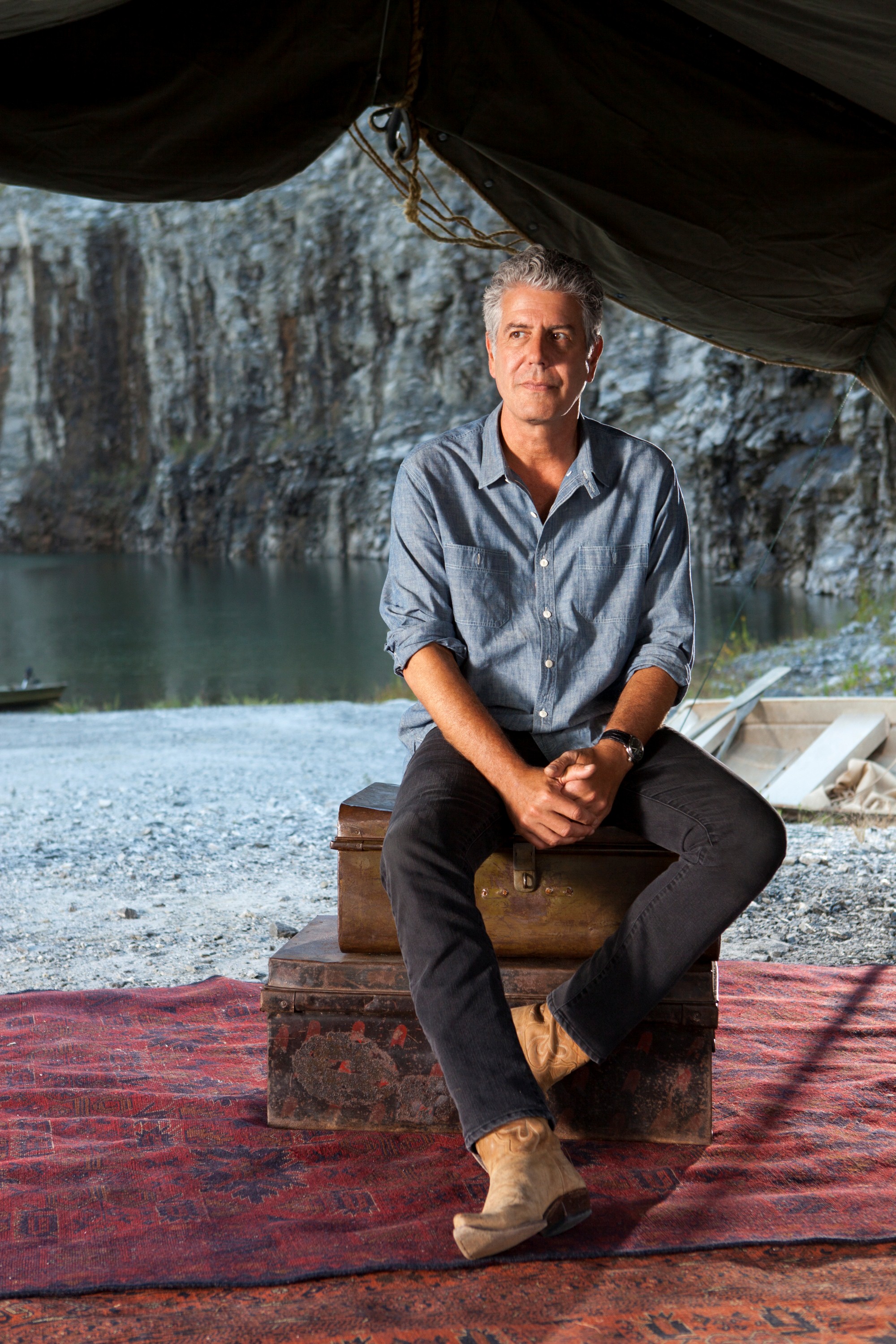 Anthony Bourdain’s eerie final texts to assistant before he died by ...