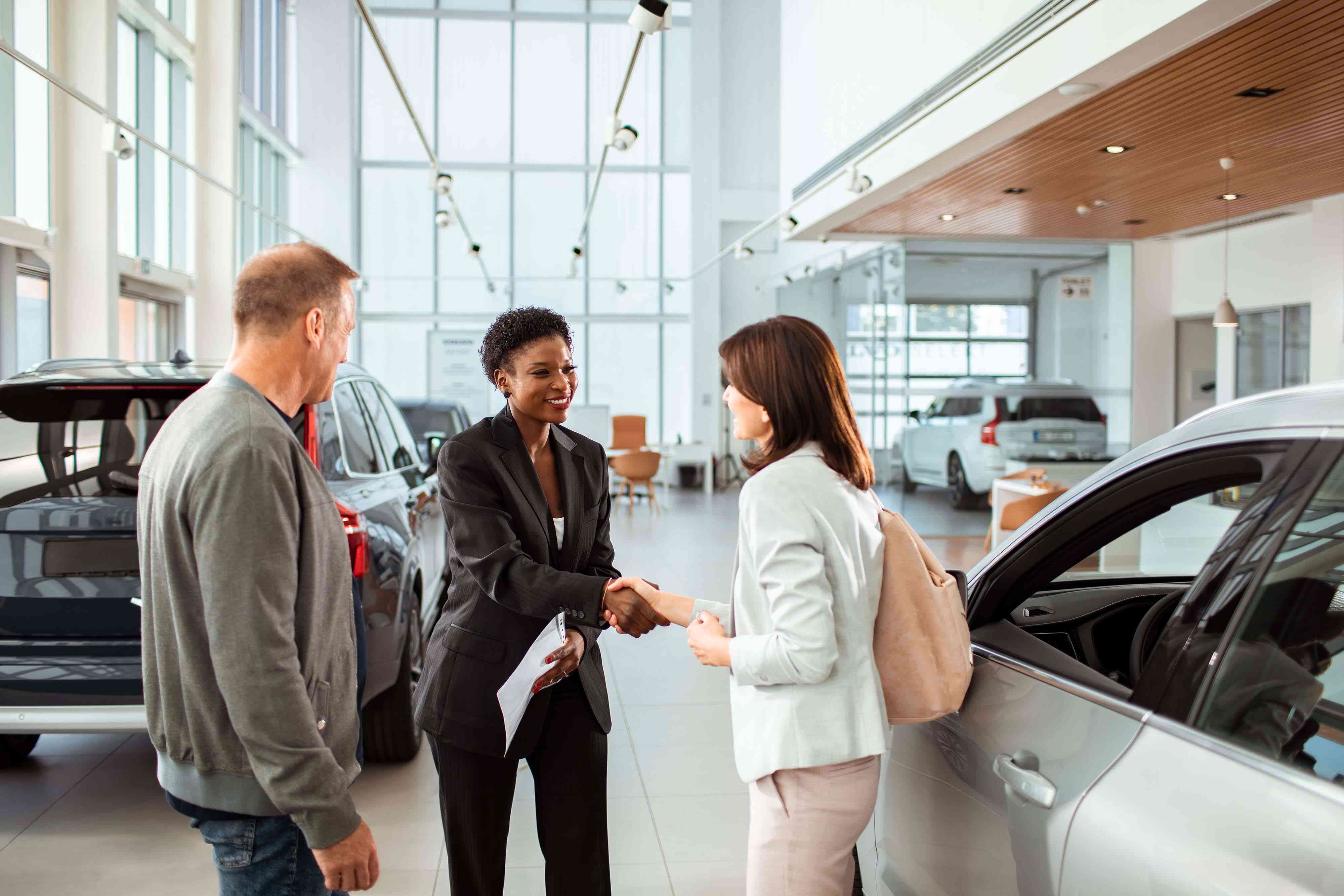 How We Review and Rate Auto Lenders