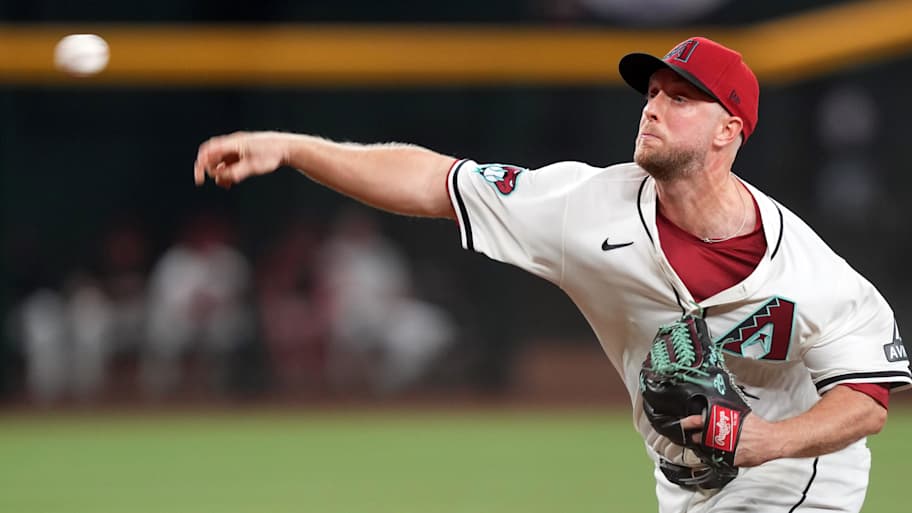 Merrill Kelly Looked Sharp and Powerful in Spring Debut for D-backs