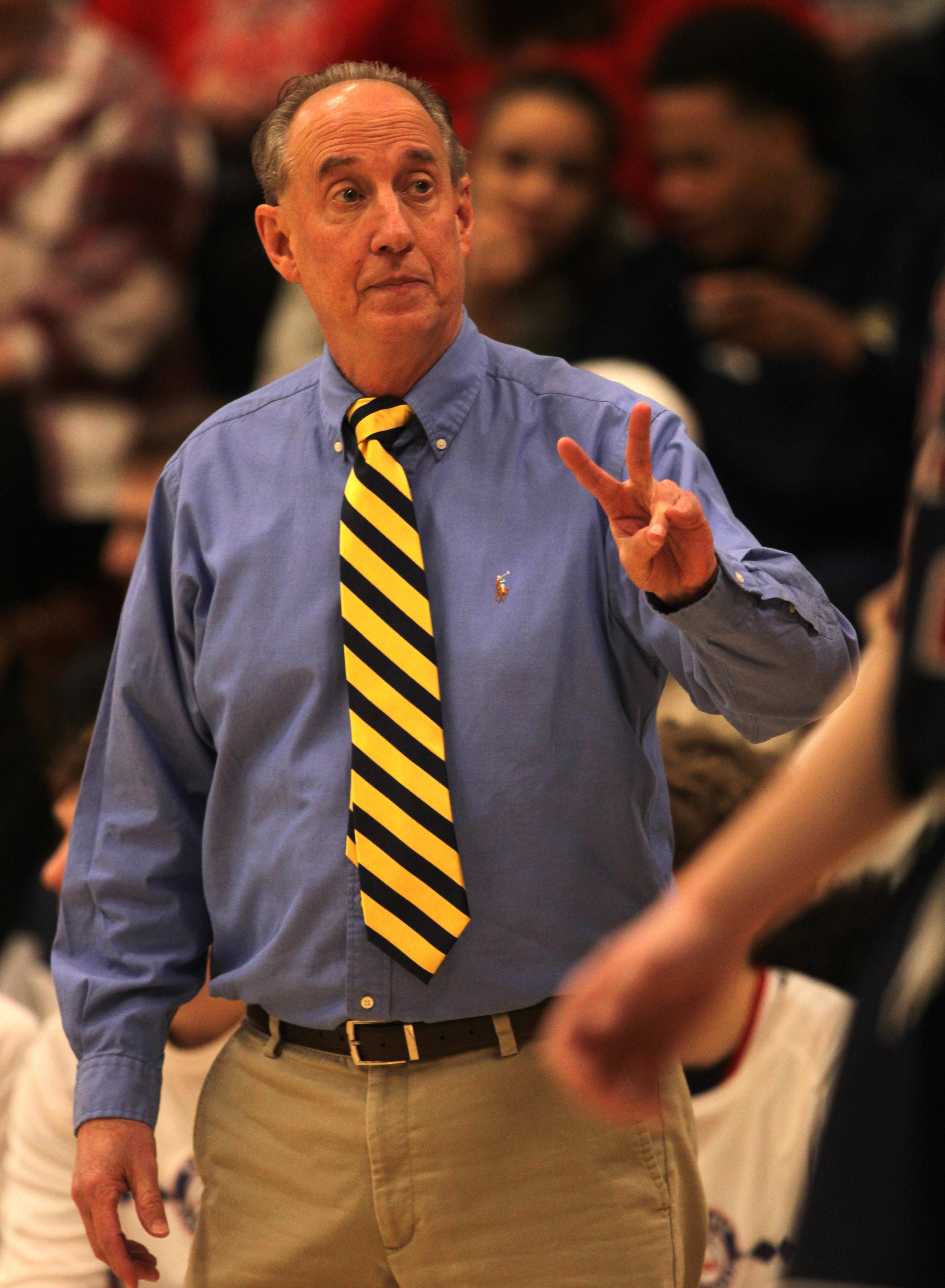 St. Henry head boys basketball coach Dave Faust retires with record 482 ...