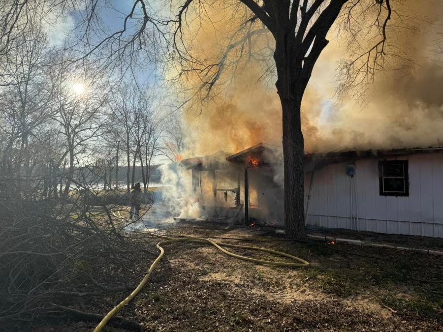 Firefighter injured while fighting Henderson County fire