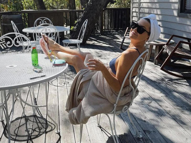 Netflix's 'Running Point' Behind the Scenes Shots