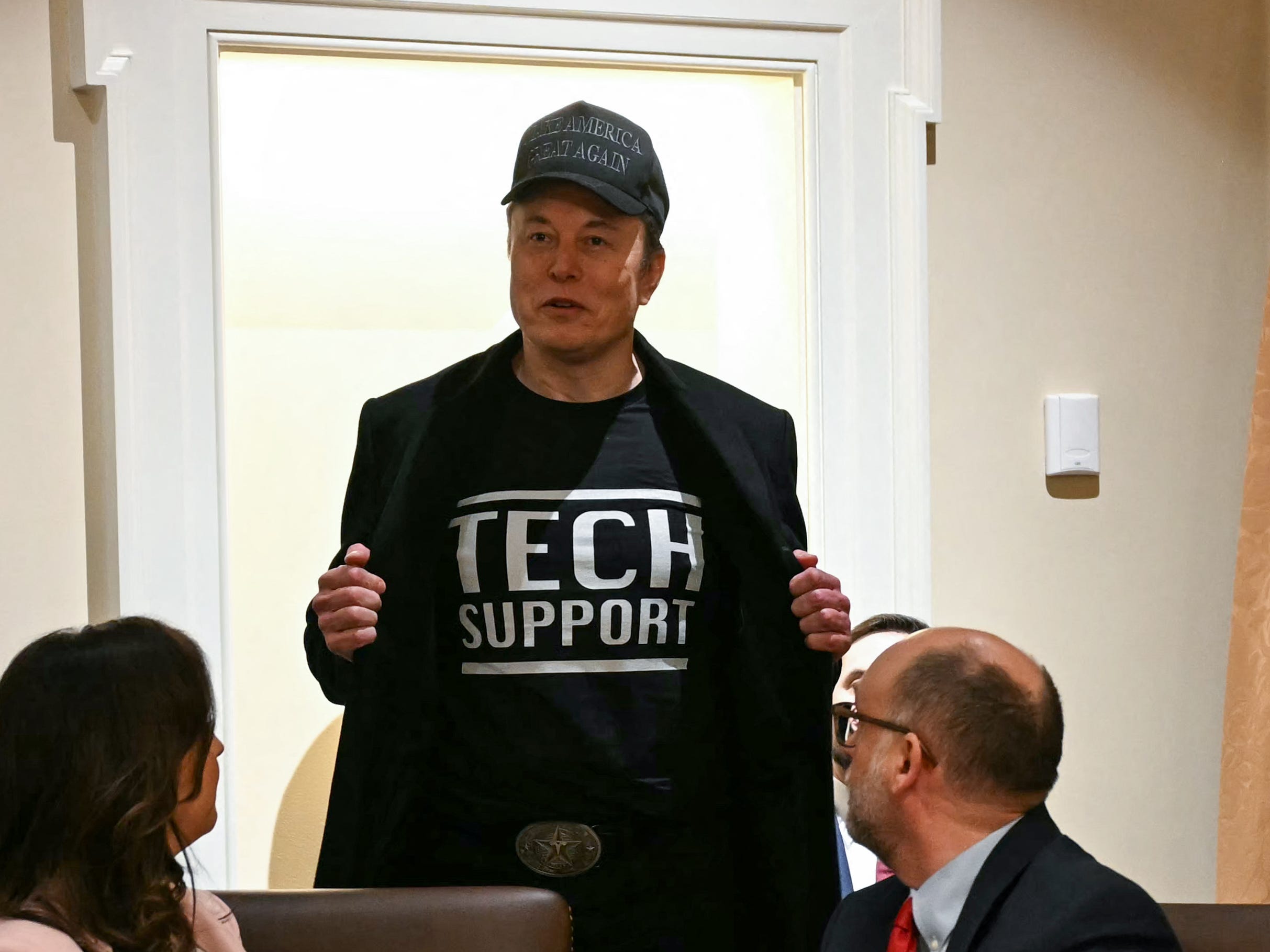 DOGE now wants government workers to email their accomplishments on a ...