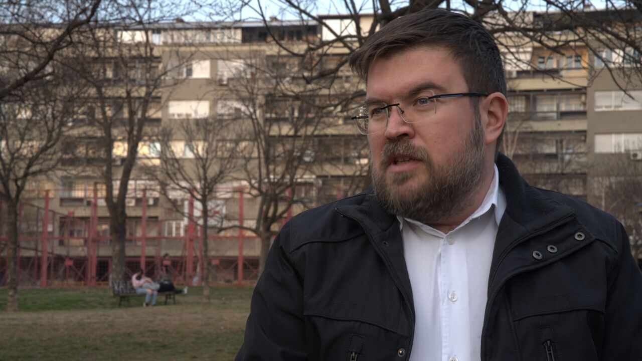 Van een luifel die instort tot massaal protest onder leiding van ...