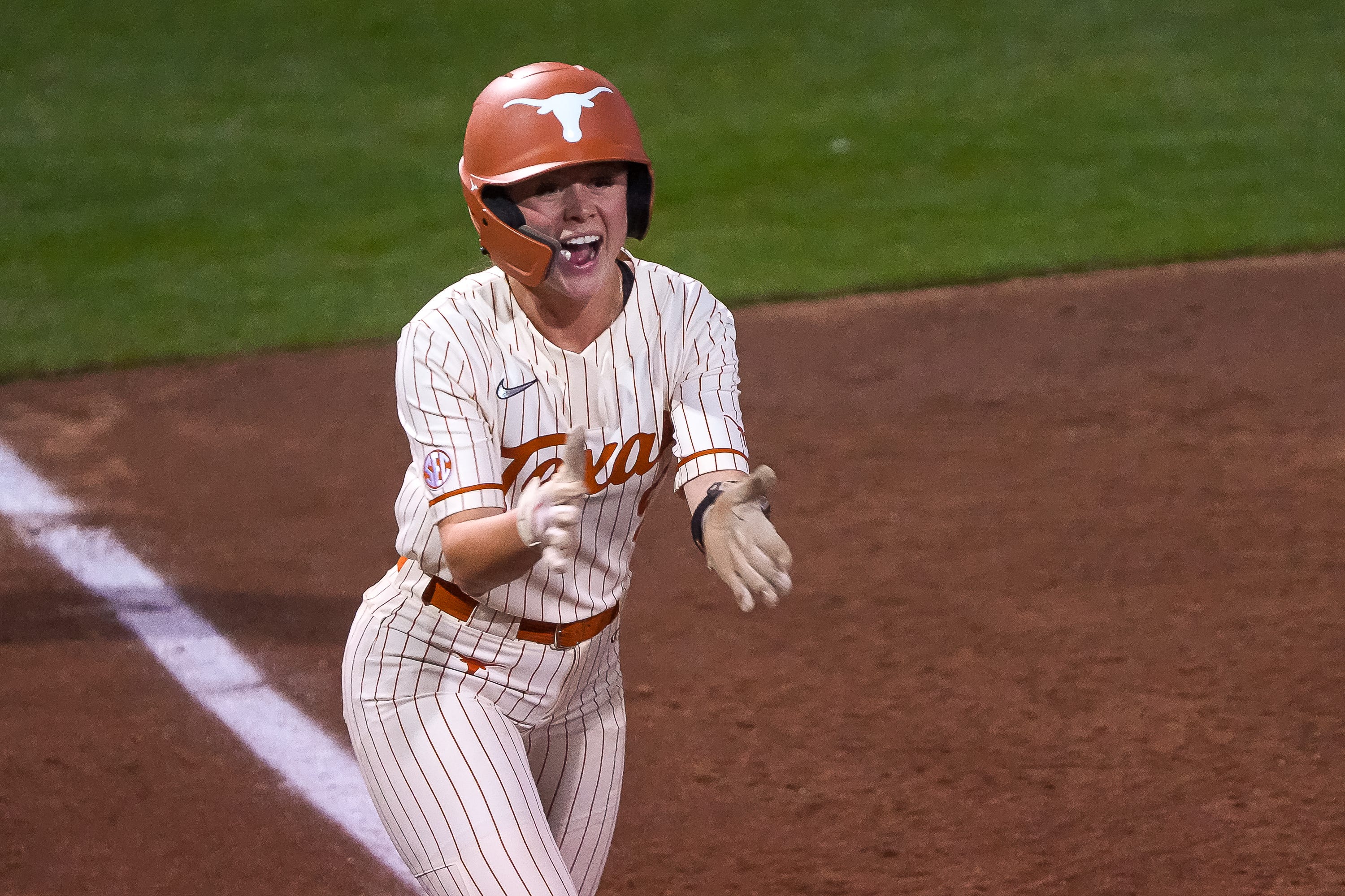 Texas softball vs South Florida: Replay, highlights from UT's win at ...
