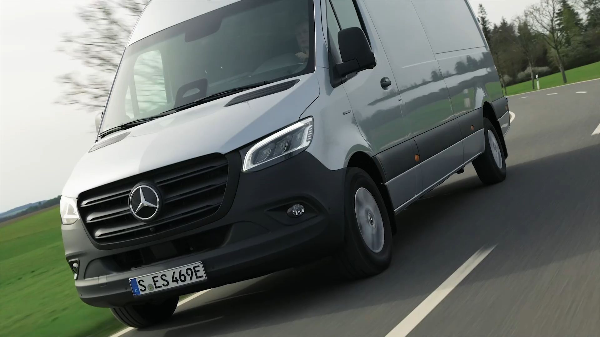 Der neue Mercedes-Benz Sprinter noch sicherer und intelligenter - der ...