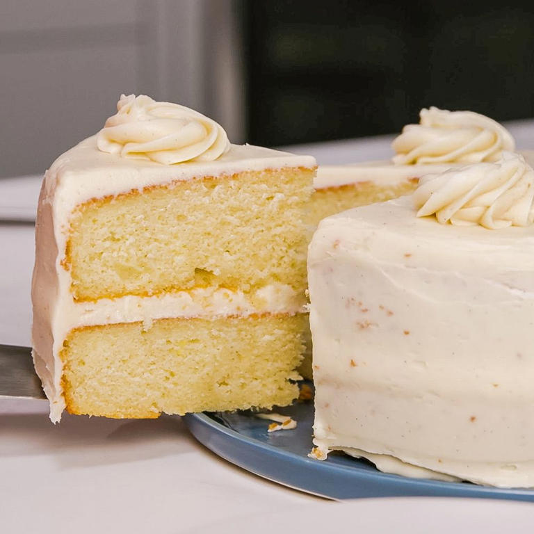This Is THE Vanilla Cake Recipe You Need To Keep In Your Back Pocket