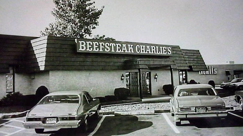 Why Did Beefsteak Charlie's Restaurant Chain Go Out Of Business?