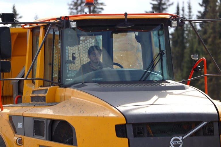 ‘Gold Rush’: Disaster Strikes For Tony Beets While Parker Schnabel Hits ...