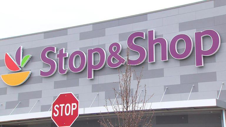 Stop & Shop Freetown distribution center to remain open as Teamsters ...