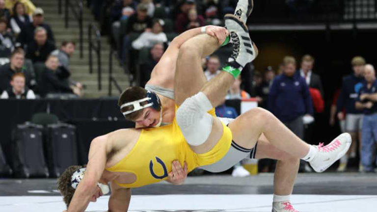 Friday championship matchups at Oregon (OSAA) wrestling state tournament