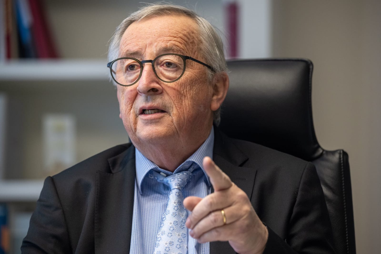 Ex-EU Commission chief Juncker proposes European defence bonds