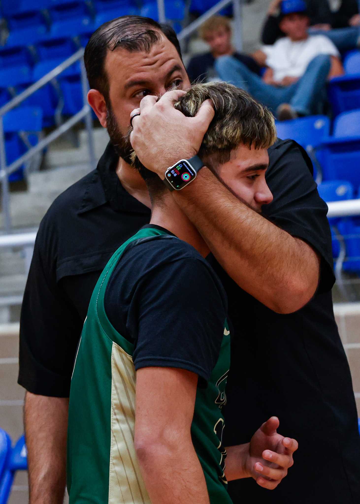 Turnovers doom Cole boys in state semifinal loss to top-ranked Kountze