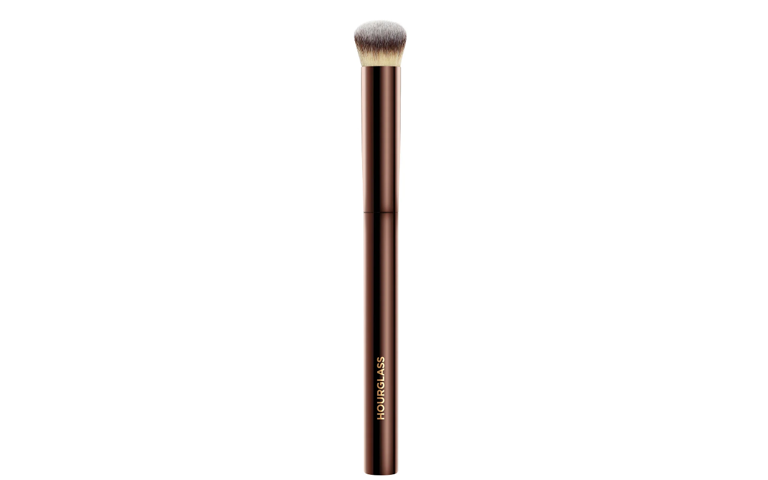 Best concealer brushes for flawless makeup application: Expert tips