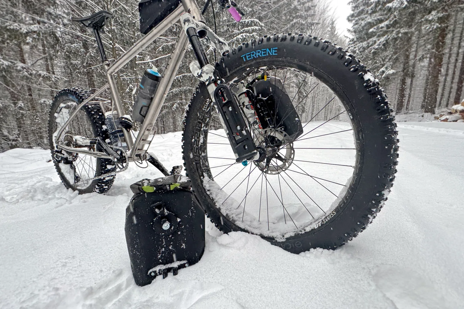 Old Man Mountain FLiP Cage, Hemlock & Atlas Packs Make Quick Work of ...