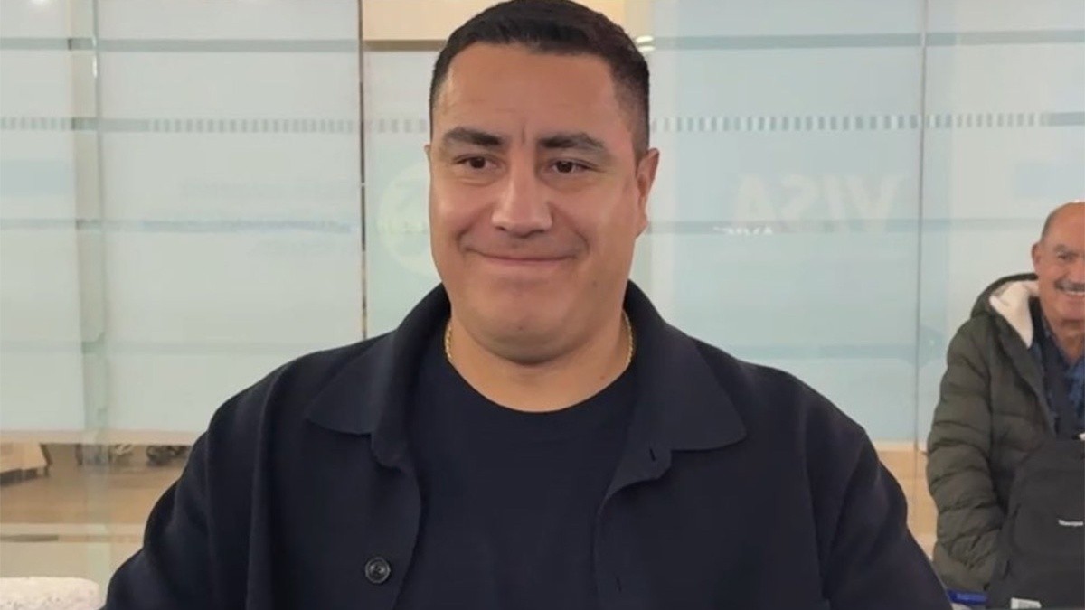 Cruz Pumas UNAM: Efraín Juárez llegó a México; ¿Qué le prometió la ...