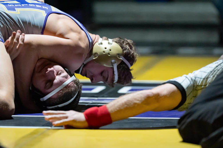 Pleasant Hill athlete voted top Eugene-Springfield boys wrestler