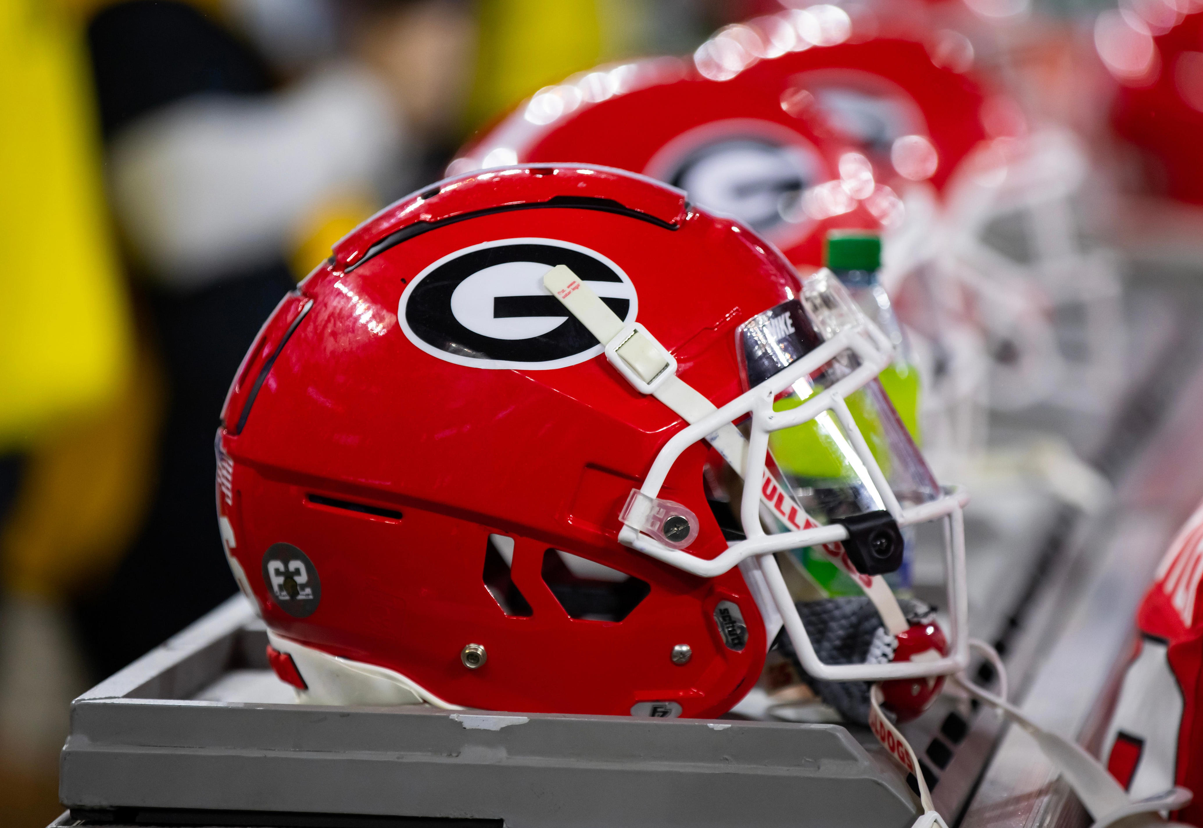 Top available transfer quarterback commits to Georgia football