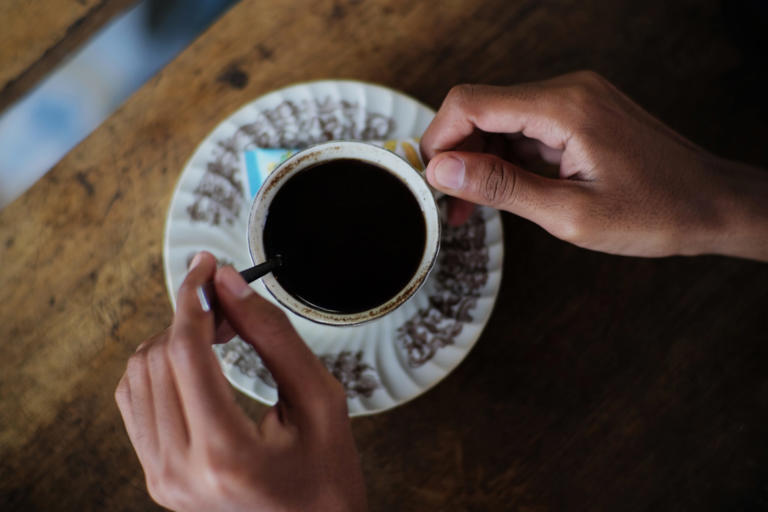 En daglig kop kaffe kan være forbundet med lavere dødelighed ved tarmkræft