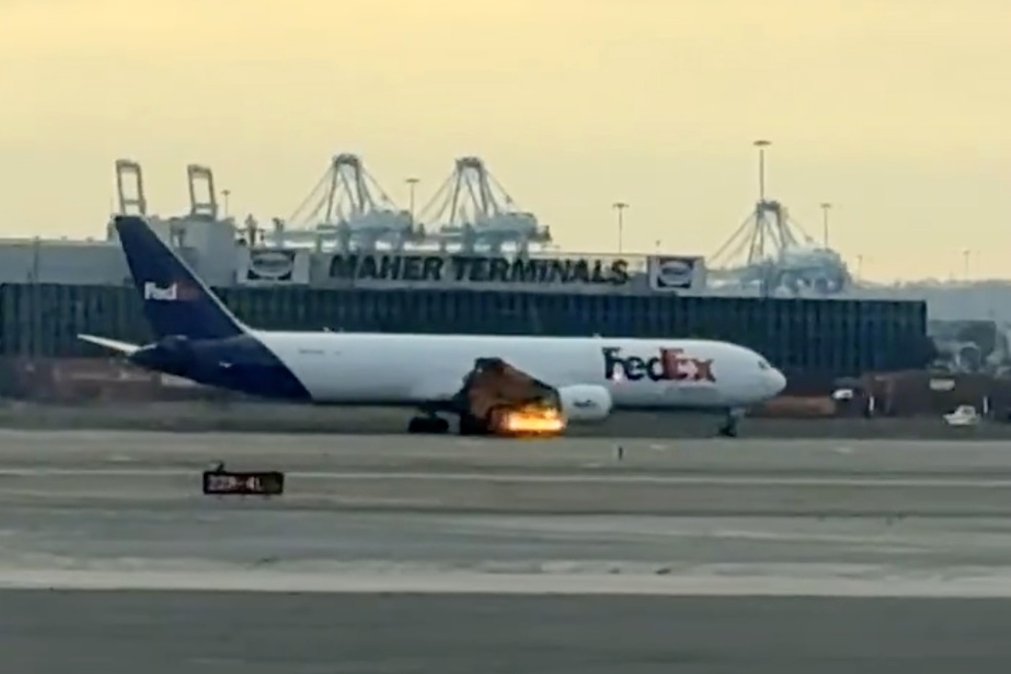 FedEx plane engine explodes in fire after Newark takeoff — prompting ...