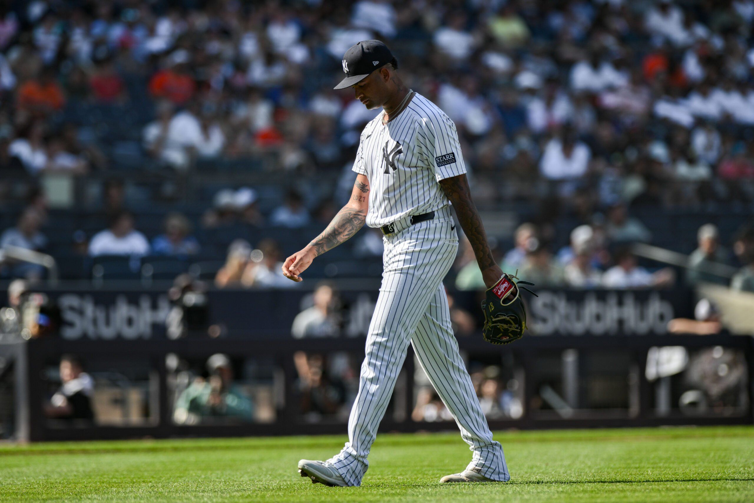 Yankees lose star pitcher to high-grade lat strain