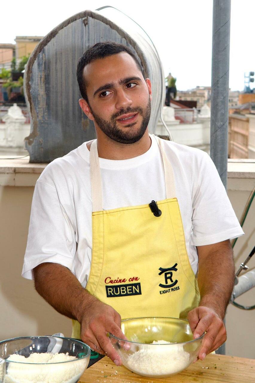 Chef Ruben ospite a Verissimo, chi è la star dei social? Età, dove vive ...