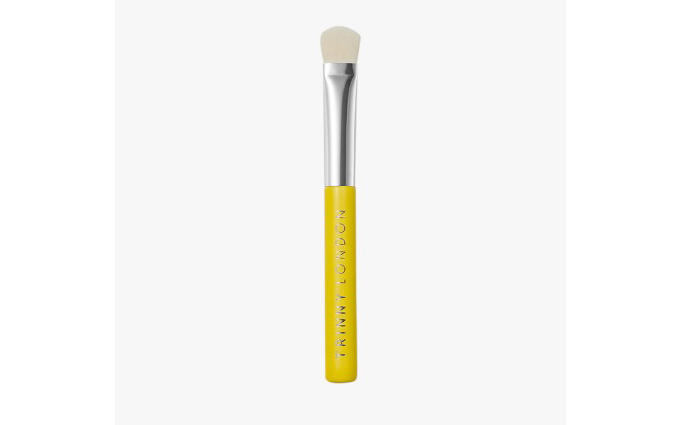 Best concealer brushes for flawless makeup application: Expert tips