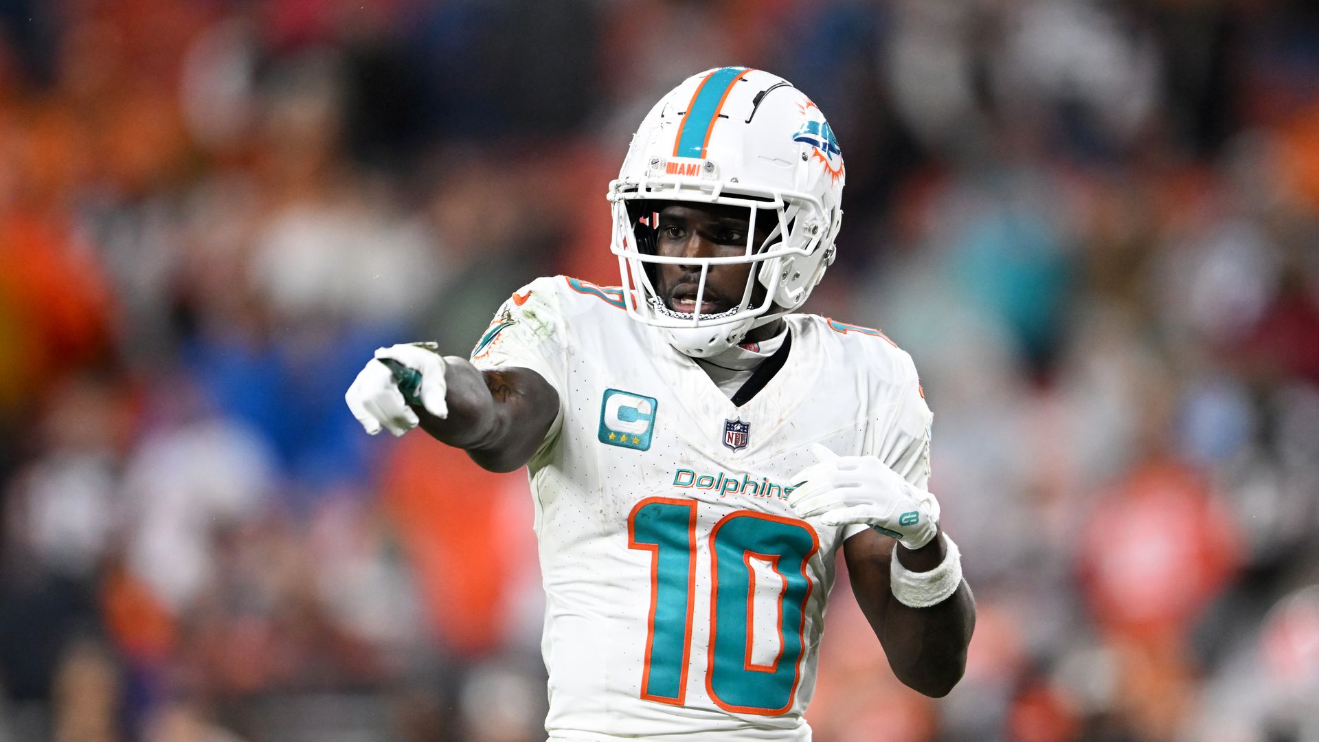 Should the Dolphins give up on Tyreek Hill - The Splash Zone 3/1/25