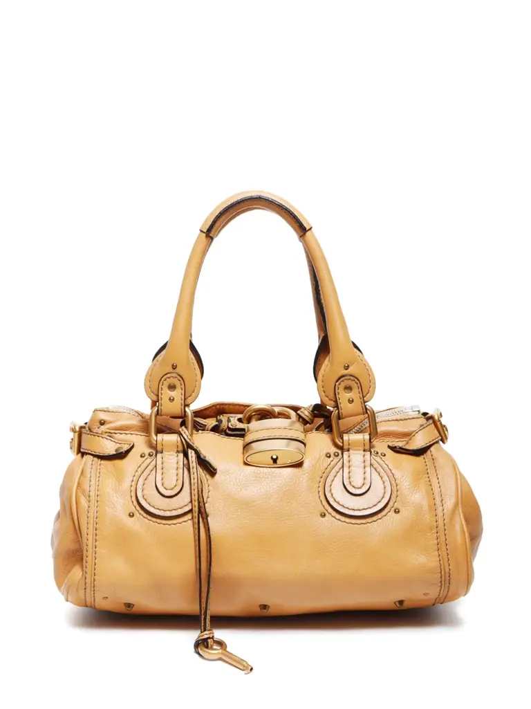 The 2000s-Era Designer Bag That I Spot on Every Block in Lower Manhattan