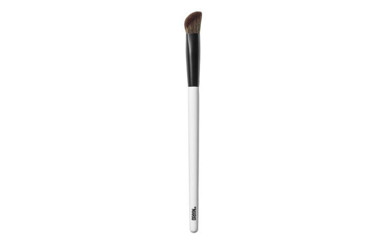 Best concealer brushes for flawless makeup application: Expert tips
