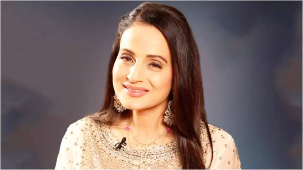 Ameesha Patel opens up on the possibility of the sequel to Kaho Naa ...