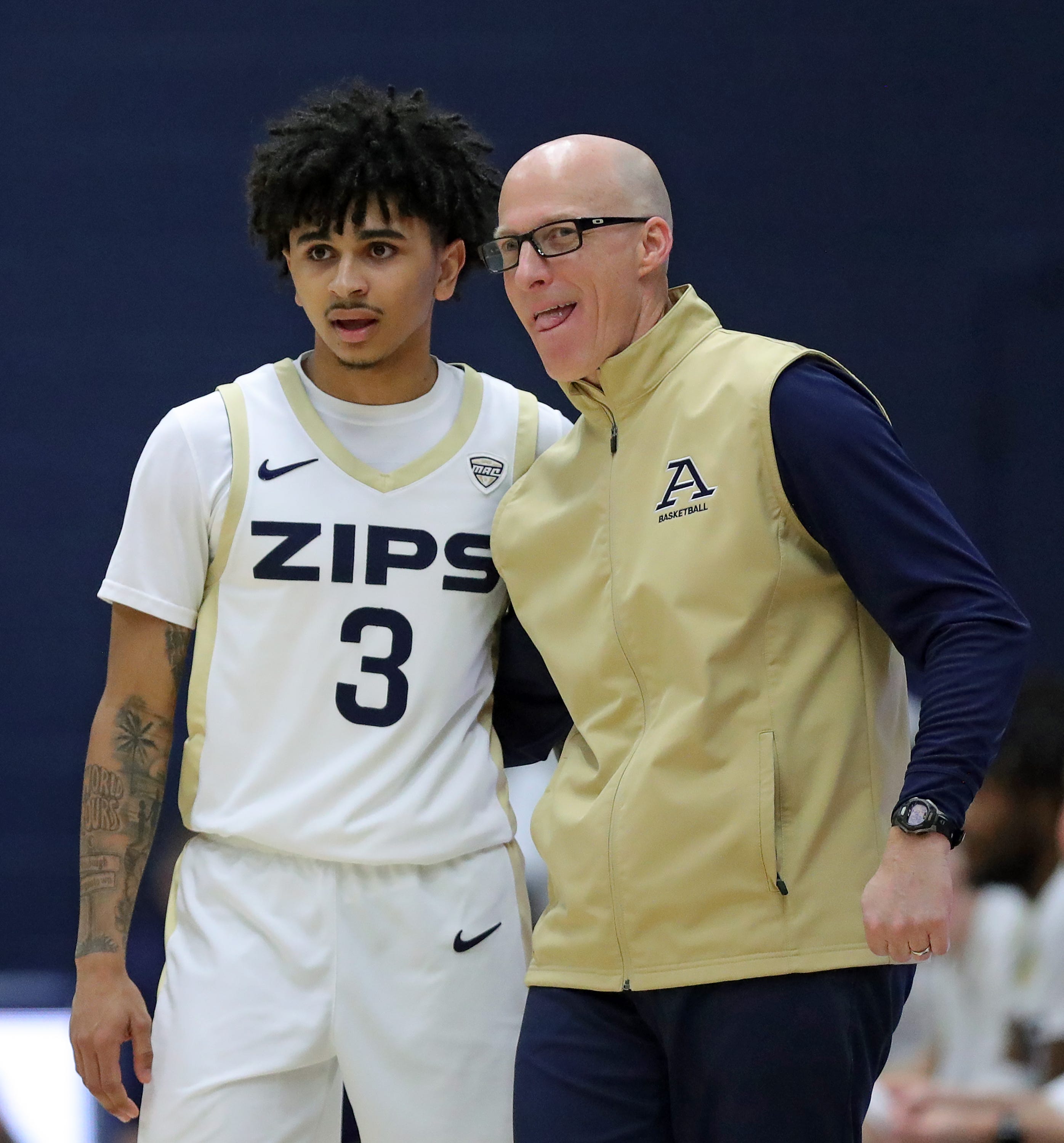 'A team full of winners': Akron beats Kent to win MAC men's basketball ...